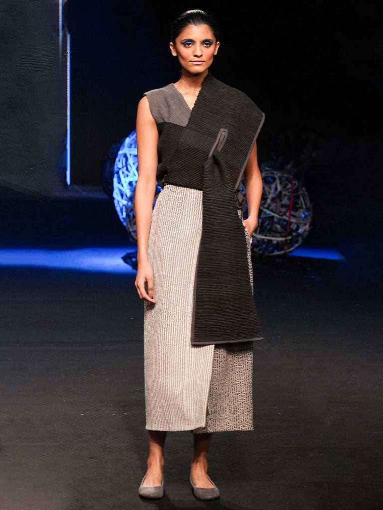 B/W Skirt | Womens Midi Wrap Woven Skirt | IRO IRO | IKKIVI